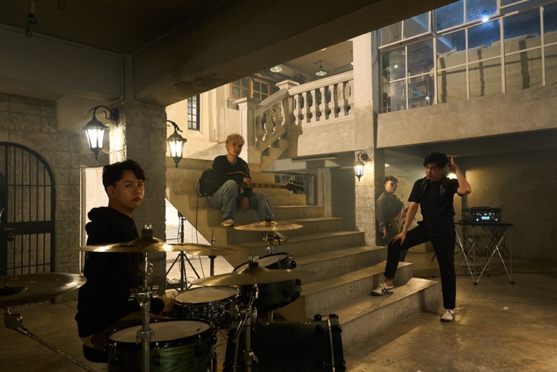 “MORE NINE” นำเพลง “ทารุณ” ของศิลปินยุค 90 วง “Karamail” มา Rearrange ...